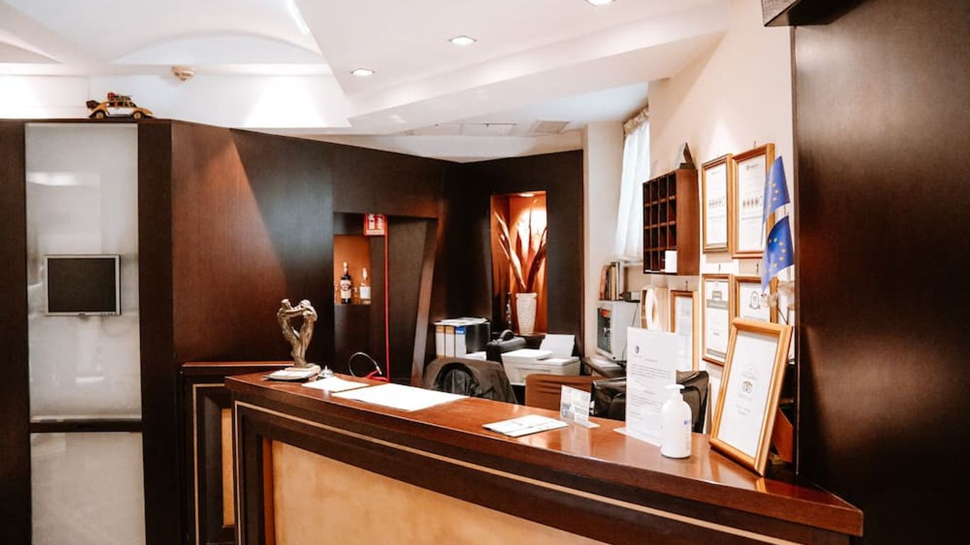 Hotel Latinum desde $364.784 ($̶1̶.̶4̶5̶3̶.̶9̶5̶7̶). Roma Hoteles - KAYAK